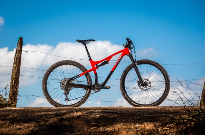 Caloi Elite Carbon FS, a nova MTB full suspension chega ao mercado