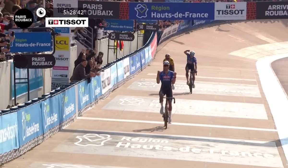 Mathieu Van der Poel campeão da Paris-Roubaix 2023 – Bike aos pedaços